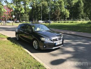 Pelēks Lexus CT 2012 Rīga, ar dzinēja tilpumu 1.80 L un nobraukumu 240 tūkst. km par 8100 €, foto 3 vietnē AUTOMOTO.COM.LV