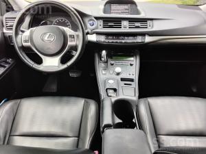 Grey Lexus CT 2013 in Riga, with an engine capacity of 1.80 L and mileage of 257 thousand km for 8850 €, photo 11 on AUTOMOTO.COM.LV