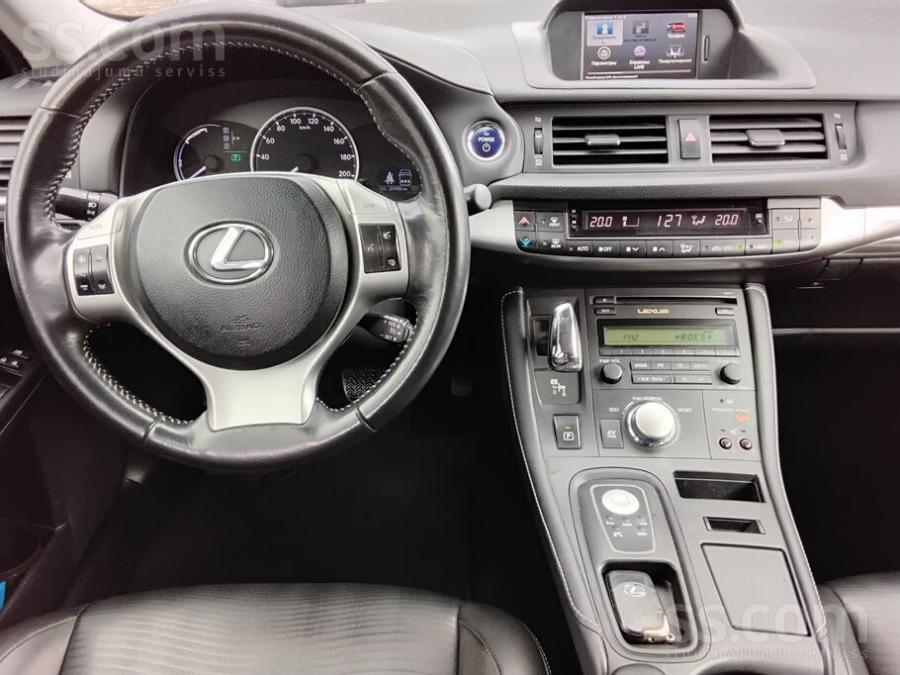 Grey Lexus CT 2013 in Riga, with an engine capacity of 1.80 L and mileage of 257 thousand km for 8850 €, photo 12 on AUTOMOTO.COM.LV