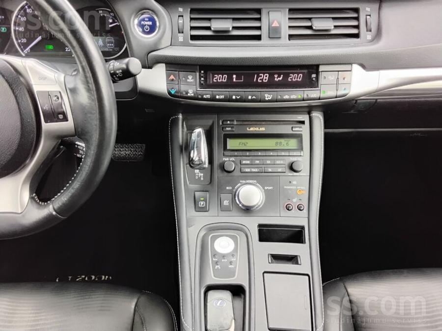 Grey Lexus CT 2013 in Riga, with an engine capacity of 1.80 L and mileage of 257 thousand km for 8850 €, photo 13 on AUTOMOTO.COM.LV