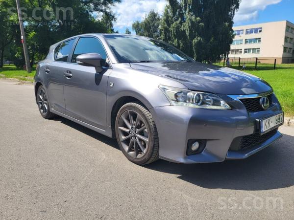 Grey Lexus CT 2013 in Riga, with an engine capacity of 1.80 L and mileage of 237 thousand km for 9795 €, photo 1 on AUTOMOTO.COM.LV