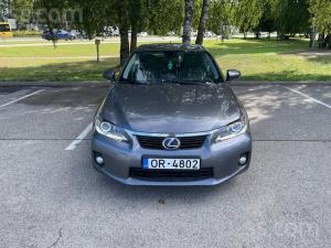Grey Lexus CT 2013 in Riga, with an engine capacity of 1.80 L and mileage of 169 thousand km for 7990 €, photo 3 on AUTOMOTO.COM.LV