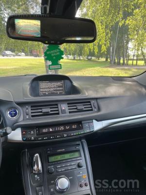 Grey Lexus CT 2013 in Riga, with an engine capacity of 1.80 L and mileage of 169 thousand km for 7990 €, photo 6 on AUTOMOTO.COM.LV