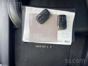 Grey Lexus CT 2013 in Riga, with an engine capacity of 1.80 L and mileage of 169 thousand km for 7990 €, photo 7 on AUTOMOTO.COM.LV