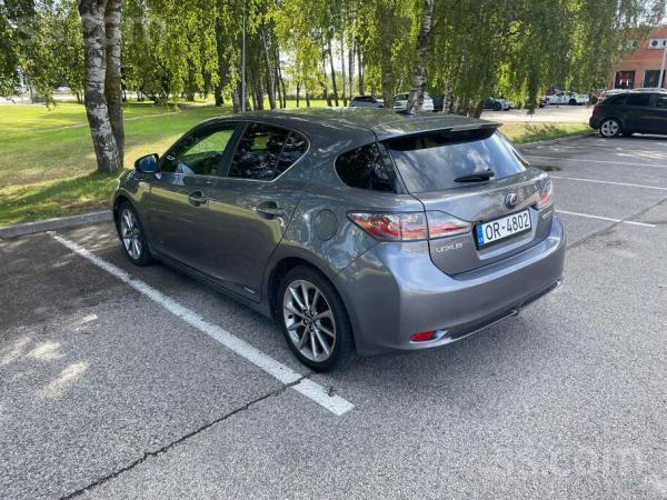Pelēks Lexus CT 2013 Rīga, ar dzinēja tilpumu 1.80 L un nobraukumu 169 tūkst. km par 7990 €, foto 7 vietnē AUTOMOTO.COM.LV