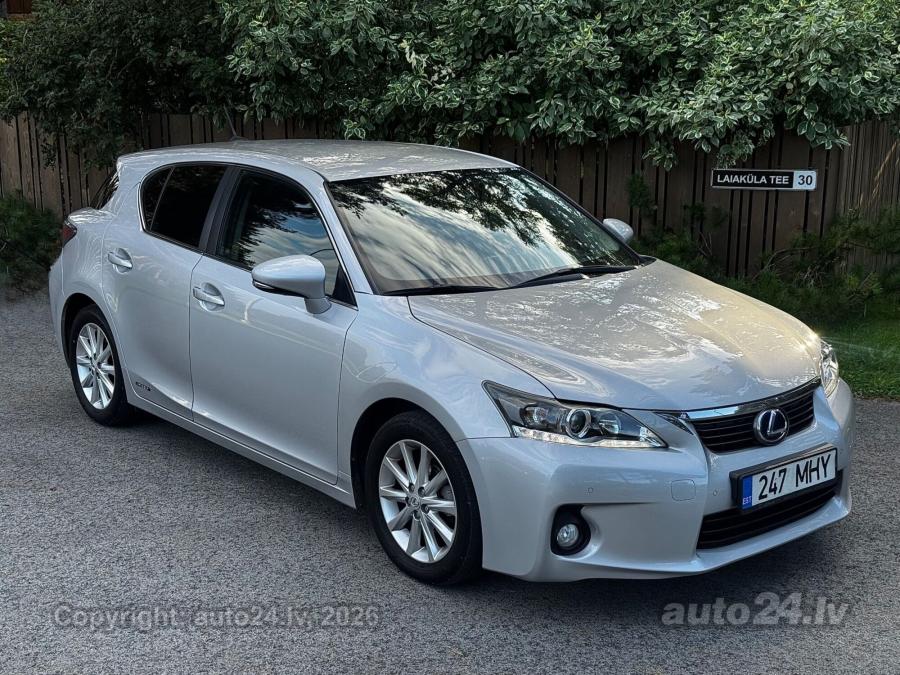 Pelēks Lexus CT 2013 Tallina, ar dzinēja tilpumu 1.80 L un nobraukumu 158 tūkst. km par 8700 €, foto 4 vietnē AUTOMOTO.COM.LV
