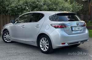 Grey Lexus CT 2013 in Tallinn, with an engine capacity of 1.80 L and mileage of 158 thousand km for 8500 €, photo 6 on AUTOMOTO.COM.LV