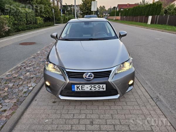 Pelēks Lexus CT 2015 Rīga, ar dzinēja tilpumu 1.80 L un nobraukumu 107 tūkst. km par 12200 €, foto 8 vietnē AUTOMOTO.COM.LV