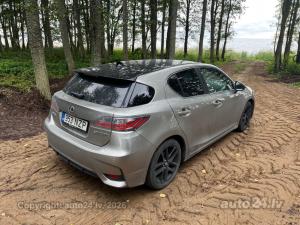 Pelēks Lexus CT 2016 Tallina, ar dzinēja tilpumu 1.80 L un nobraukumu 171 tūkst. km par 14900 €, foto 6 vietnē AUTOMOTO.COM.LV