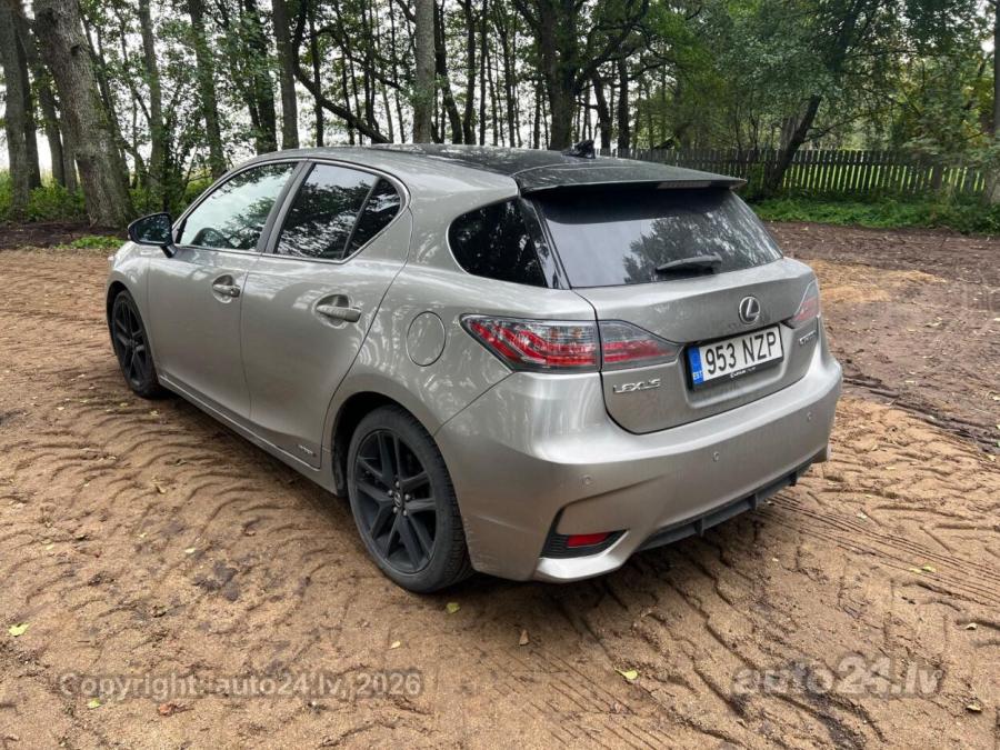 Pelēks Lexus CT 2016 Tallina, ar dzinēja tilpumu 1.80 L un nobraukumu 171 tūkst. km par 14900 €, foto 7 vietnē AUTOMOTO.COM.LV