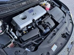 Grey Lexus CT 2018 in Daugavpils, with an engine capacity of 1.80 L and mileage of 187 thousand km for 15000 €, photo 27 on AUTOMOTO.COM.LV