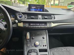 Pelēks Lexus CT 2020 Tallina, ar dzinēja tilpumu 1.80 L un nobraukumu 150 tūkst. km par 15800 €, foto 16 vietnē AUTOMOTO.COM.LV