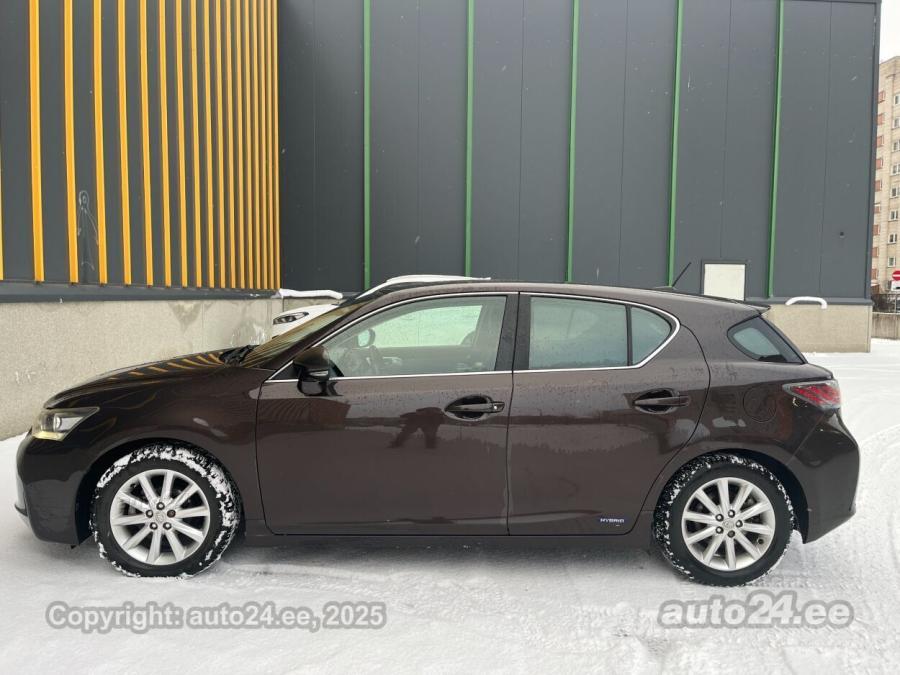 Lexus CT 2011 in Narva-Joesuu, with an engine capacity of 1.80 L and mileage of 148 thousand km for 8900 €, photo 1 on AUTOMOTO.COM.LV