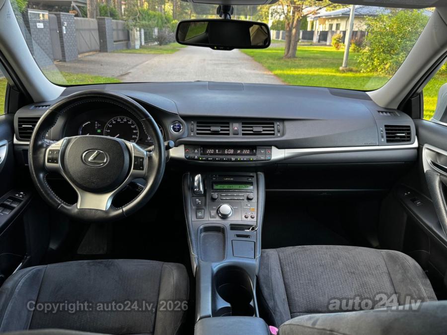 Lexus CT 2013 Tallina, ar dzinēja tilpumu 1.80 L un nobraukumu 158 tūkst. km par 8900 €, foto 10 vietnē AUTOMOTO.COM.LV