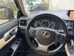 Lexus CT 2015 in Tallinn, with an engine capacity of 1.80 L and mileage of 173 thousand km for 12500 €, photo 13 on AUTOMOTO.COM.LV