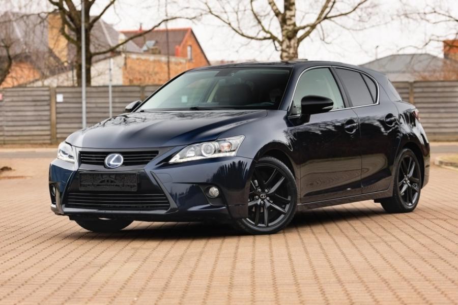 Lexus CT 2016 in Riga, with an engine capacity of 1.80 L and mileage of 107 thousand km for 13990 €, photo 19 on AUTOMOTO.COM.LV