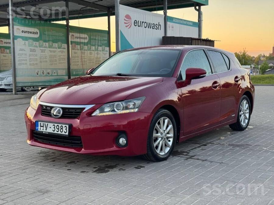 Sarkans Lexus CT 2012 Rīga, ar dzinēja tilpumu 1.80 L un nobraukumu 250 tūkst. km par 8250 €, foto 5 vietnē AUTOMOTO.COM.LV