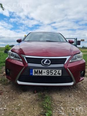 Sarkans Lexus CT 2014 Dobele, ar dzinēja tilpumu 1.80 L un nobraukumu 265 tūkst. km par 11500 €, foto 3 vietnē AUTOMOTO.COM.LV