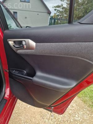 Sarkans Lexus CT 2014 Dobele, ar dzinēja tilpumu 1.80 L un nobraukumu 265 tūkst. km par 11500 €, foto 9 vietnē AUTOMOTO.COM.LV