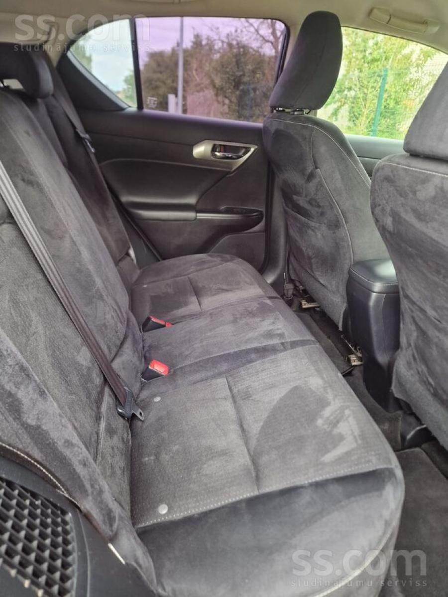 Sarkans Lexus CT 2014 Dobele, ar dzinēja tilpumu 1.80 L un nobraukumu 265 tūkst. km par 11500 €, foto 11 vietnē AUTOMOTO.COM.LV