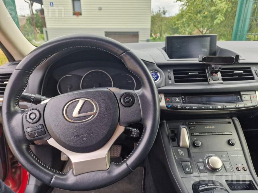 Sarkans Lexus CT 2014 Dobele, ar dzinēja tilpumu 1.80 L un nobraukumu 265 tūkst. km par 11500 €, foto 14 vietnē AUTOMOTO.COM.LV