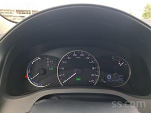 Red Lexus CT 2014 in Riga, with an engine capacity of 1.80 L and mileage of 85 thousand km for 11900 €, photo 6 on AUTOMOTO.COM.LV