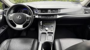 Balts Lexus CT 2011 Rīga, ar dzinēja tilpumu 1.80 L un nobraukumu 216 tūkst. km par 8150 €, foto 28 vietnē AUTOMOTO.COM.LV