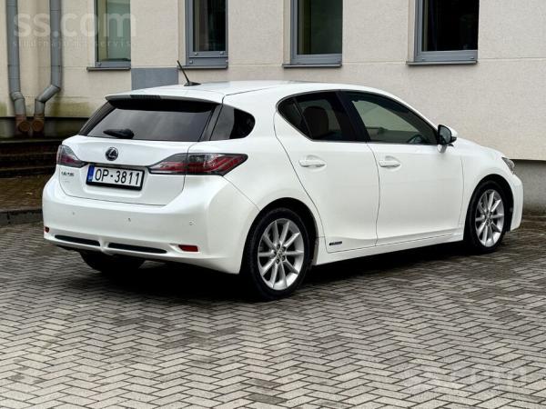 Balts Lexus CT 2011 Jelgava, ar dzinēja tilpumu 1.80 L un nobraukumu 260 tūkst. km par 7950 €, foto 7 vietnē AUTOMOTO.COM.LV
