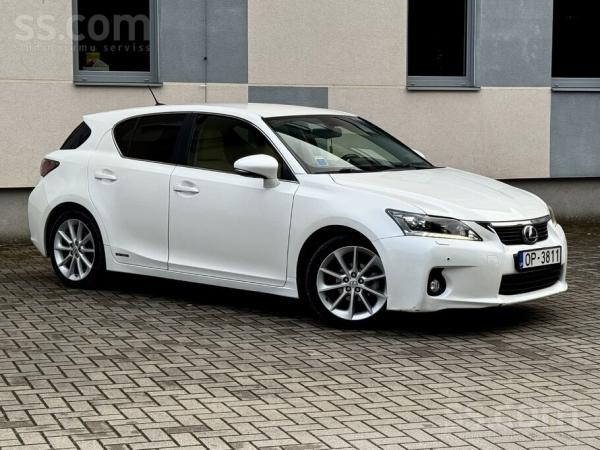Balts Lexus CT 2011 Jelgava, ar dzinēja tilpumu 1.80 L un nobraukumu 260 tūkst. km par 7950 €, foto 10 vietnē AUTOMOTO.COM.LV