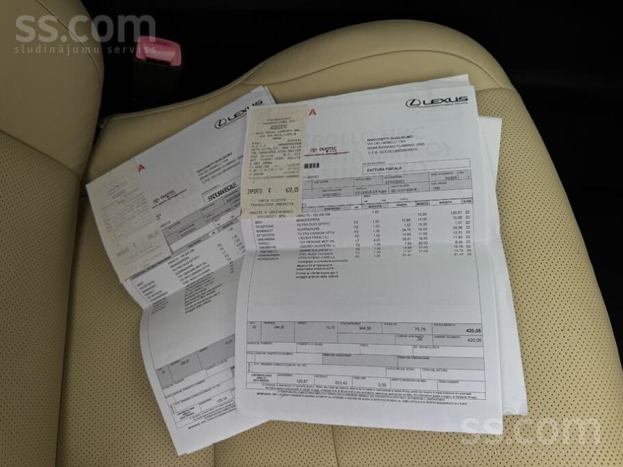 White Lexus CT 2011 in Jelgava, with an engine capacity of 1.80 L and mileage of 260 thousand km for 7950 €, photo 29 on AUTOMOTO.COM.LV