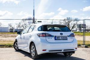 Balts Lexus CT 2012 Rīga, ar dzinēja tilpumu 1.80 L un nobraukumu 191 tūkst. km par 8990 €, foto 7 vietnē AUTOMOTO.COM.LV