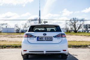Balts Lexus CT 2012 Rīga, ar dzinēja tilpumu 1.80 L un nobraukumu 191 tūkst. km par 8990 €, foto 8 vietnē AUTOMOTO.COM.LV