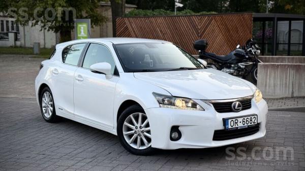 Balts Lexus CT 2012 Jelgava, ar dzinēja tilpumu 1.80 L un nobraukumu 246 tūkst. km par 7290 €, foto 1 vietnē AUTOMOTO.COM.LV