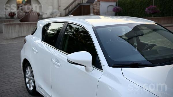 Balts Lexus CT 2012 Jelgava, ar dzinēja tilpumu 1.80 L un nobraukumu 246 tūkst. km par 7290 €, foto 3 vietnē AUTOMOTO.COM.LV
