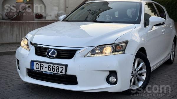Balts Lexus CT 2012 Jelgava, ar dzinēja tilpumu 1.80 L un nobraukumu 246 tūkst. km par 7290 €, foto 5 vietnē AUTOMOTO.COM.LV