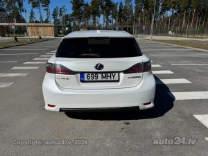 Balts Lexus CT 2013 Tallina, ar dzinēja tilpumu 1.80 L un nobraukumu 113 tūkst. km par 11900 €, foto 7 vietnē AUTOMOTO.COM.LV
