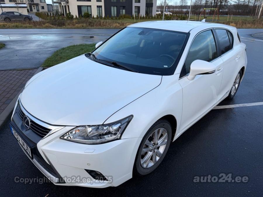 Balts Lexus CT 2014 Tallina, ar dzinēja tilpumu 1.80 L un nobraukumu 142 tūkst. km par 10200 €, foto 6 vietnē AUTOMOTO.COM.LV