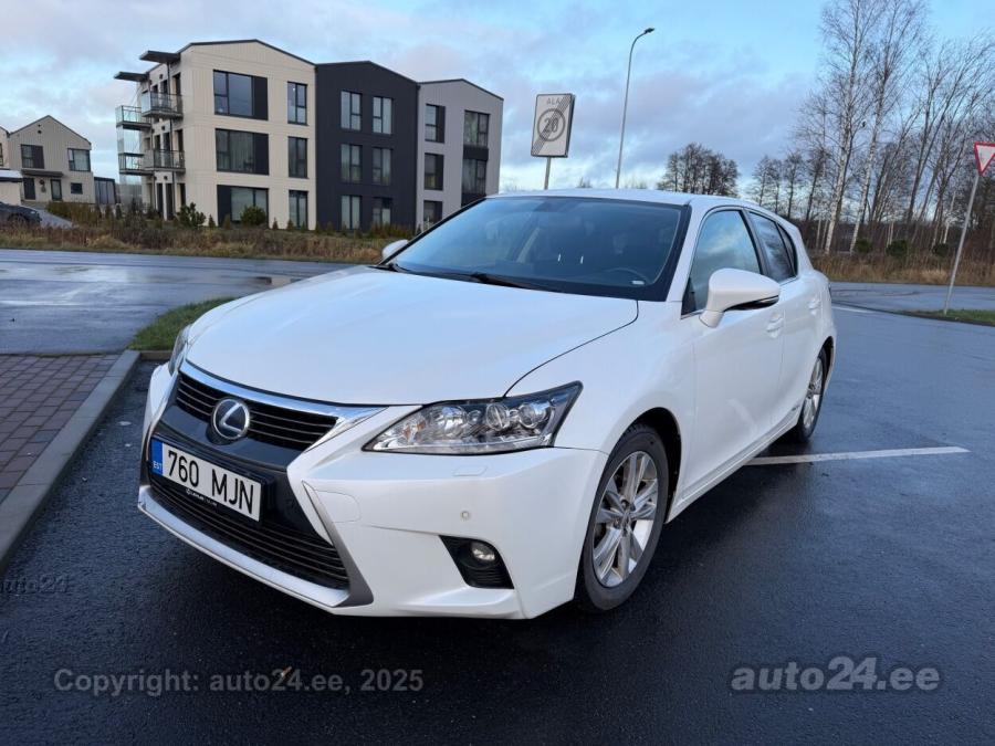 Balts Lexus CT 2014 Tallina, ar dzinēja tilpumu 1.80 L un nobraukumu 142 tūkst. km par 10200 €, foto 7 vietnē AUTOMOTO.COM.LV