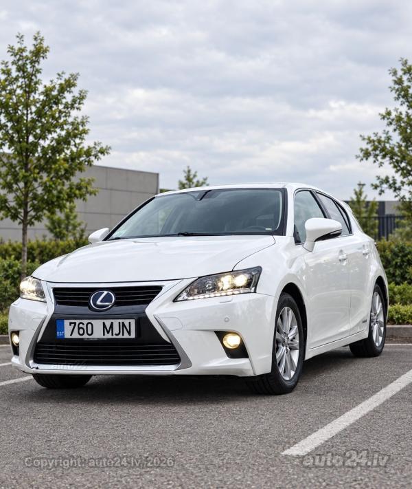 Balts Lexus CT 2014 Tallina, ar dzinēja tilpumu 1.80 L un nobraukumu 153 tūkst. km par 11500 €, foto 1 vietnē AUTOMOTO.COM.LV
