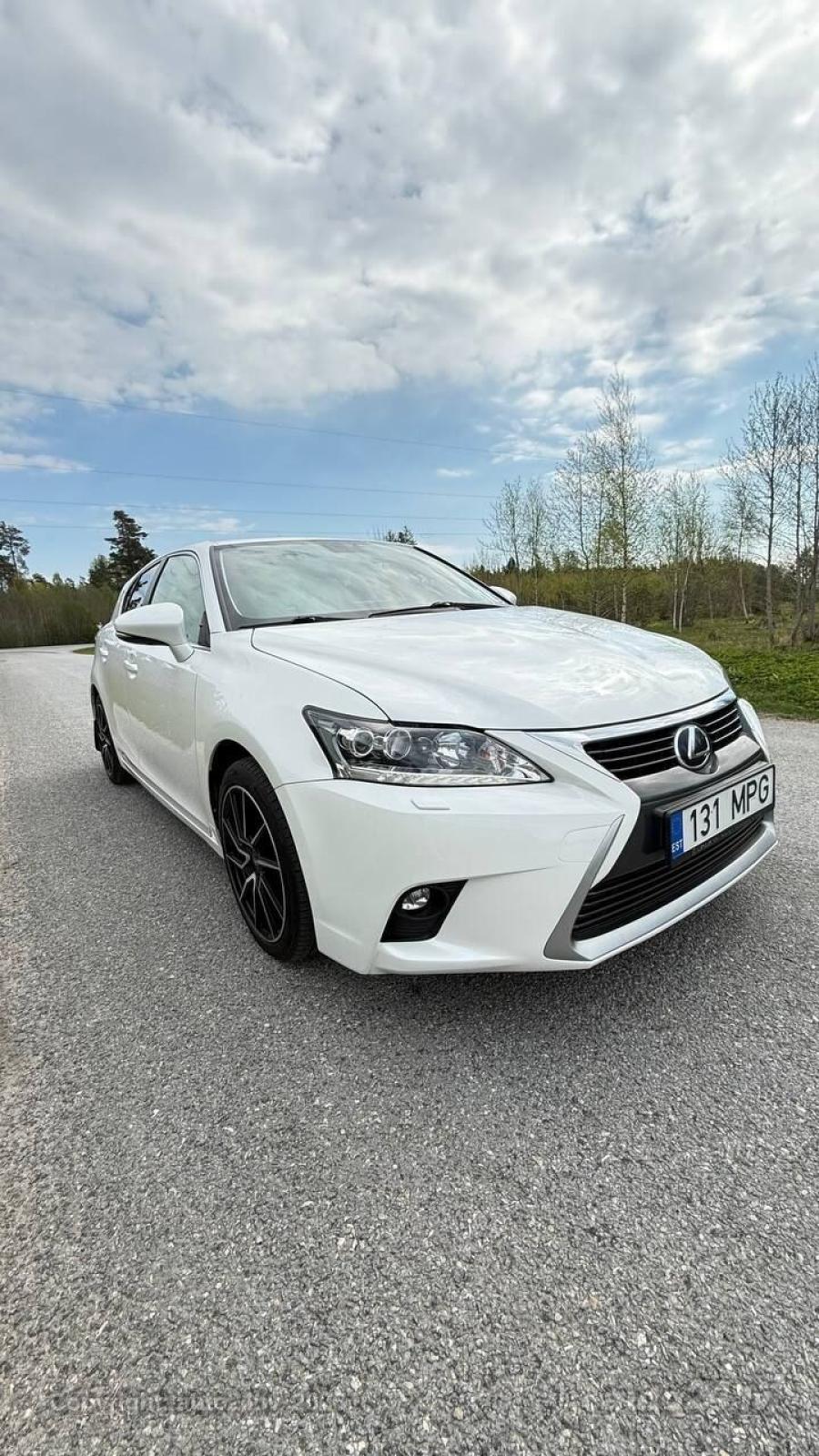 Balts Lexus CT 2015 Tallina, ar dzinēja tilpumu 1.80 L un nobraukumu 189 tūkst. km par 12500 €, foto 1 vietnē AUTOMOTO.COM.LV