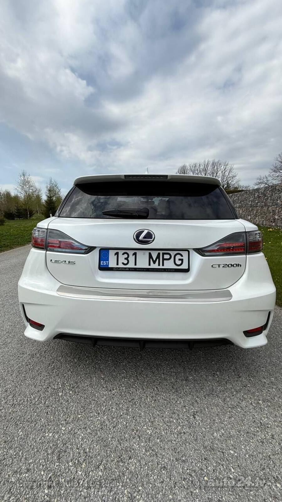 Balts Lexus CT 2015 Tallina, ar dzinēja tilpumu 1.80 L un nobraukumu 189 tūkst. km par 12500 €, foto 8 vietnē AUTOMOTO.COM.LV