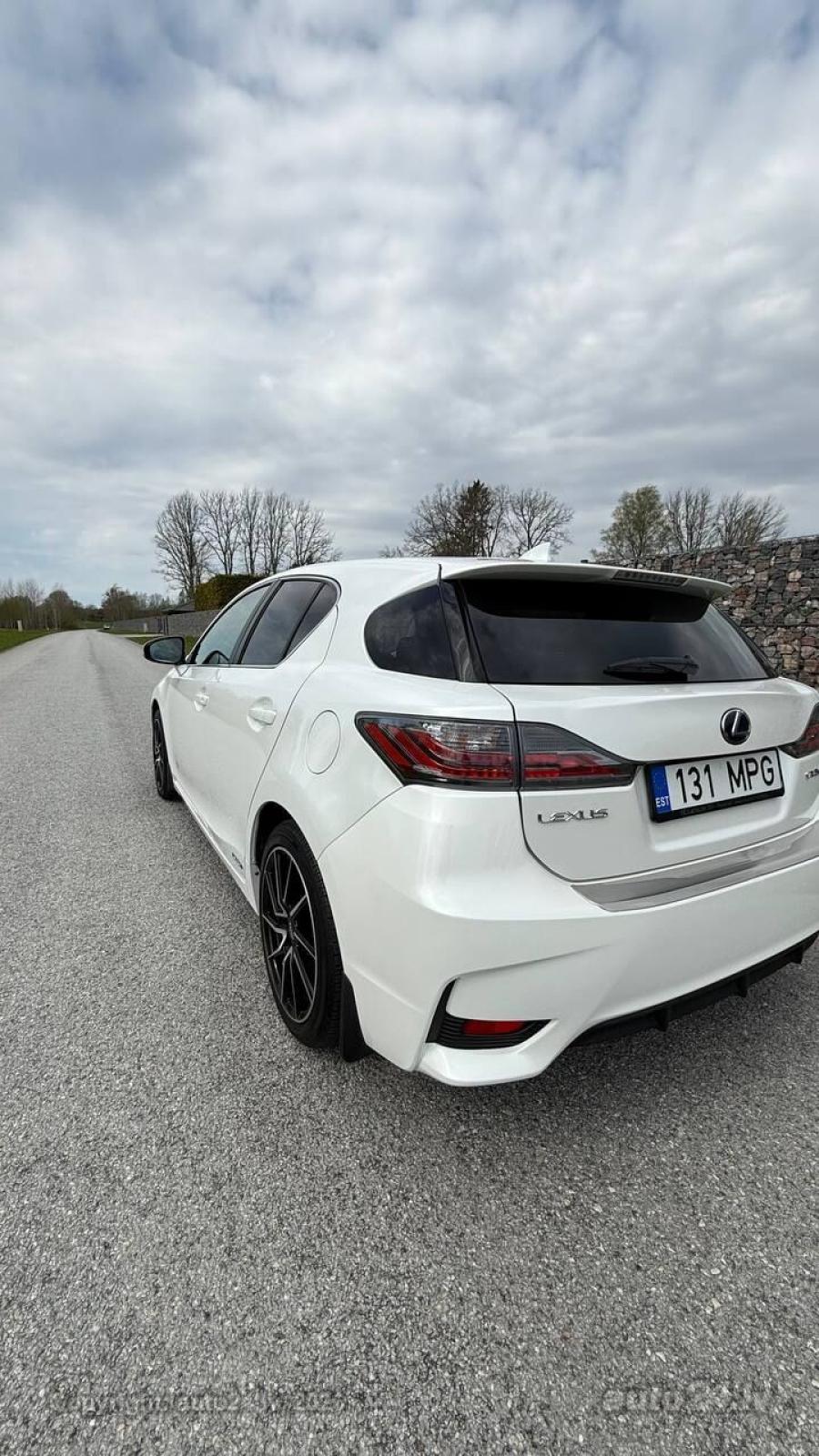 Balts Lexus CT 2015 Tallina, ar dzinēja tilpumu 1.80 L un nobraukumu 189 tūkst. km par 12500 €, foto 9 vietnē AUTOMOTO.COM.LV