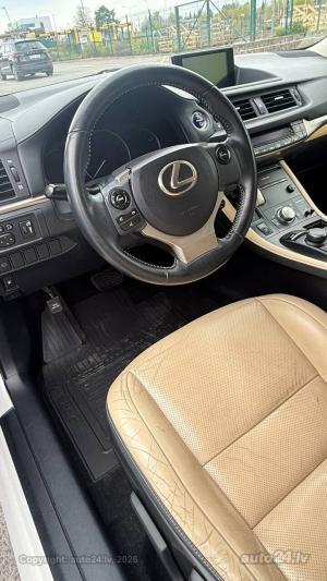 Balts Lexus CT 2015 Tallina, ar dzinēja tilpumu 1.80 L un nobraukumu 189 tūkst. km par 12500 €, foto 11 vietnē AUTOMOTO.COM.LV