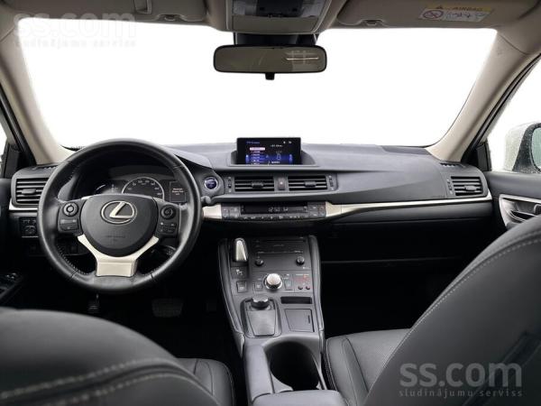 Balts Lexus CT 2018 Rīga, ar dzinēja tilpumu 1.80 L un nobraukumu 92 tūkst. km par 17500 €, foto 9 vietnē AUTOMOTO.COM.LV