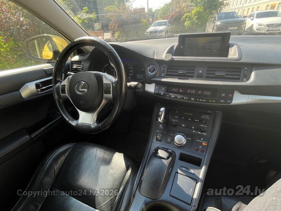 Dzeltens Lexus CT 2011 Tartu, ar dzinēja tilpumu 1.80 L un nobraukumu 354 tūkst. km par 3500 €, foto 8 vietnē AUTOMOTO.COM.LV