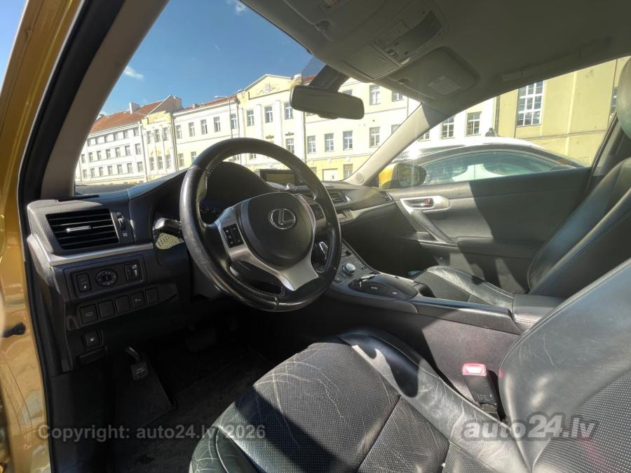 Dzeltens Lexus CT 2011 Tartu, ar dzinēja tilpumu 1.80 L un nobraukumu 354 tūkst. km par 3500 €, foto 17 vietnē AUTOMOTO.COM.LV