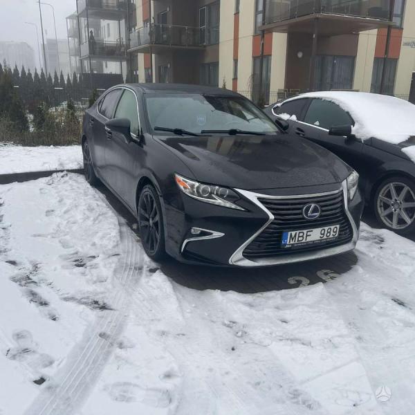 Melns Lexus ES 300 H 2016 Viļņa, ar dzinēja tilpumu 2.49 L un nobraukumu 207 tūkst. km par 18000 €, foto 2 vietnē AUTOMOTO.COM.LV