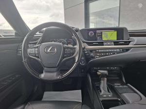 Melns Lexus ES 300 H 2020 Viļņa, ar dzinēja tilpumu 2.49 L un nobraukumu 172 tūkst. km par 24900 €, foto 11 vietnē AUTOMOTO.COM.LV