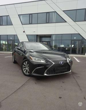 Black Lexus ES 300 H 2020 in Siauliai, with an engine capacity of 2.49 L and mileage of 242 thousand km for 19399 €, photo  on AUTOMOTO.COM.LV