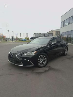 Melns Lexus ES 300 H 2020 Šauļi, ar dzinēja tilpumu 2.49 L un nobraukumu 242 tūkst. km par 19399 €, foto 3 vietnē AUTOMOTO.COM.LV